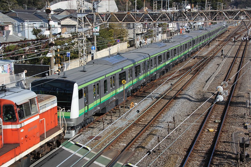 E233系6000番台(H016)総合車両製作所出場 in神武寺・金沢新道踏切・山の根歩道橋・逗子・大船駅 - わらよのブログ