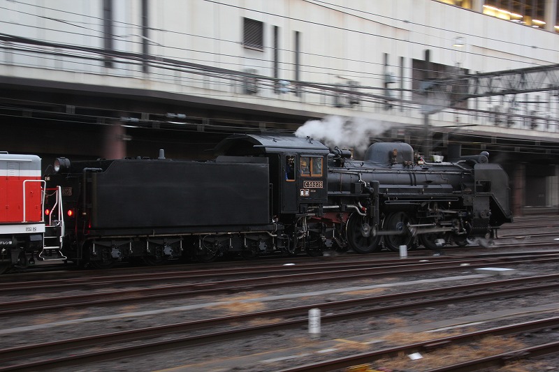 入換(C58 239)・「カシオペア」・AT出場配給(ED75 759) in大宮駅 - わらよのブログ