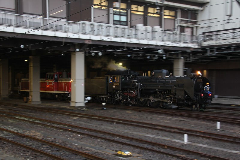 入換(C58 239)・「カシオペア」・AT出場配給(ED75 759) in大宮駅 - わらよのブログ