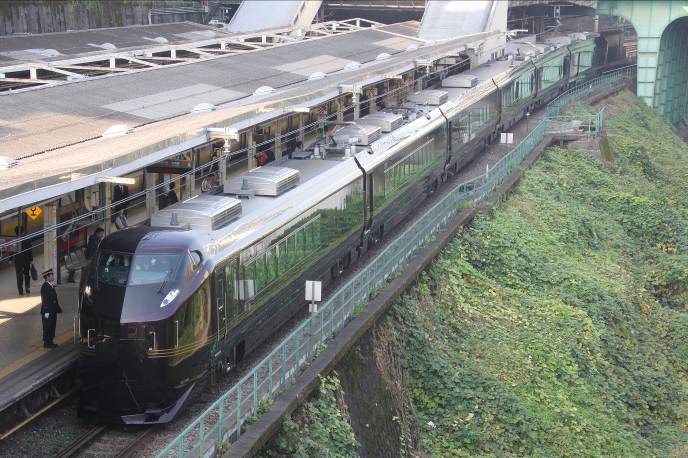 11月13日(日)の撮影 Part-2 E655系(E655-1付) 御乗用列車送り込み回送 - わらよのブログ