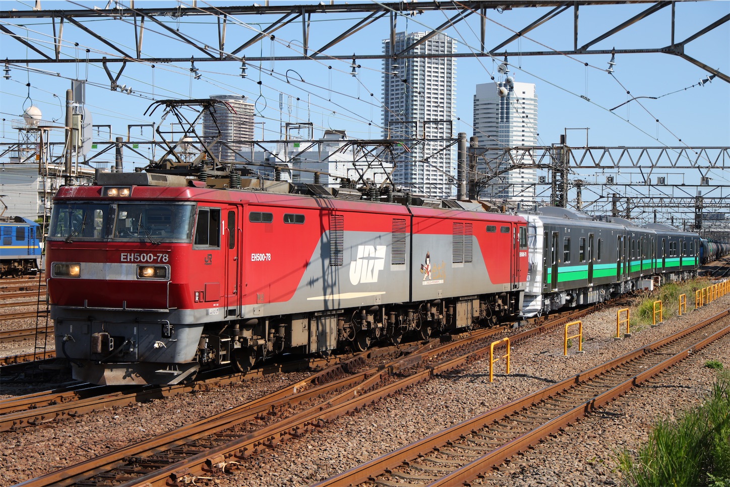 配8593レ・OM出場×2・HB-E220系甲種輸送 in蕨-南浦和・東浦和・鶴見-新鶴見・新鶴見信・西浦和駅 - わらよのブログ