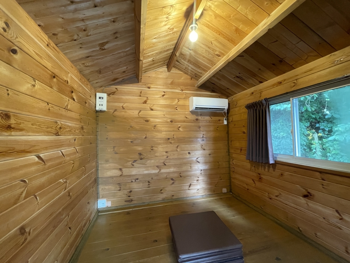 【キャンプ キャビン泊】アウトドアが嫌いになりそうな湿度の高さ【RECAMP勝浦】2022.08 - わしワシキャンプ！