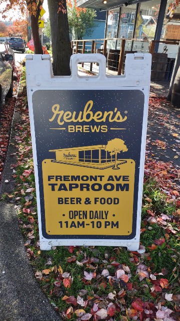 Reuben's Brews - Fremont Ave Taproom - Seattle's Best Beer