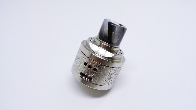 HCigar「Maze RDA」（エイチシガー メイズ）のレビュー！YURIに並ぶ初心者向けRDA - VAPERS