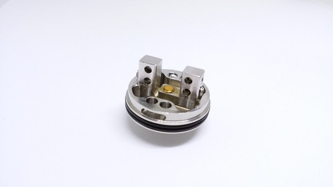 HCigar「Maze RDA」（エイチシガー メイズ）のレビュー！YURIに並ぶ初心者向けRDA - VAPERS
