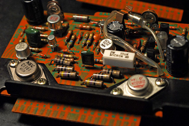 個別「AU-9500 2SC959/2SA606 as Pre-Driver Tr」の写真、画像 - web123's fotolife