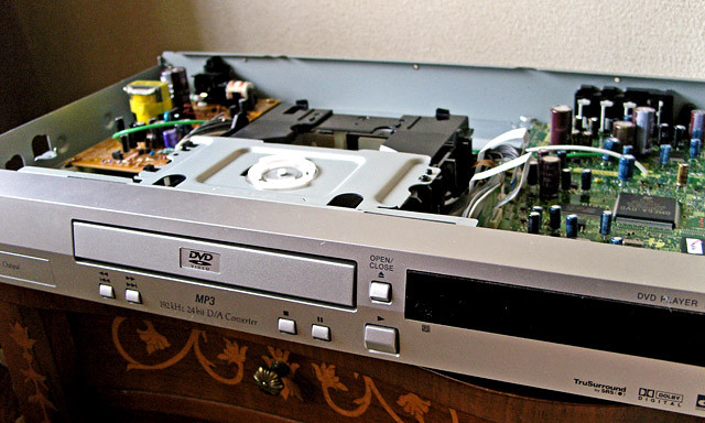 Modifying Pioneer DV-355 DVD Player - blog123