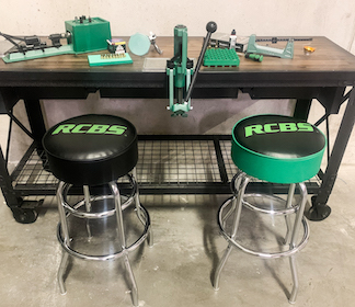 RCBS の新製品(3)：RCBS Bench Stool - 週末猟師