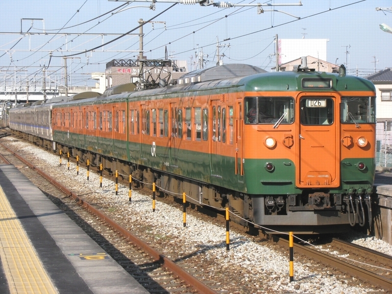 115系 D26編成 (岡山電車区所属) - 海峡を越えた先には