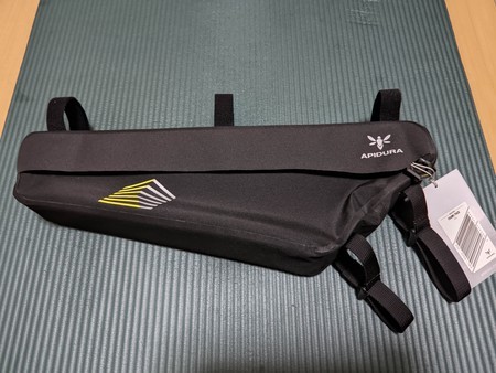 Apidura Racing Frame Pack 4L買ってみた。 - yaboratoryの野暮研