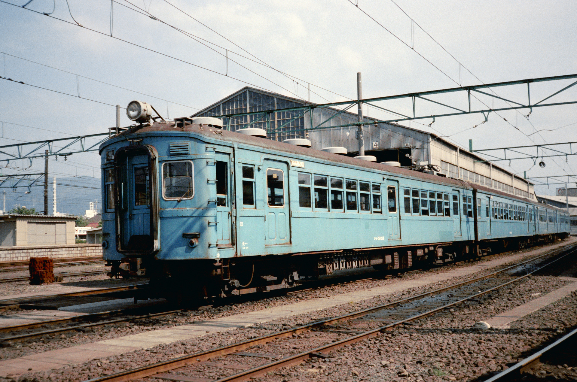 関西からやってきた幌付きセミクロス車 大糸線 クモハ51014 (蔵出し画像) - 省型旧形国電の残影を求めて