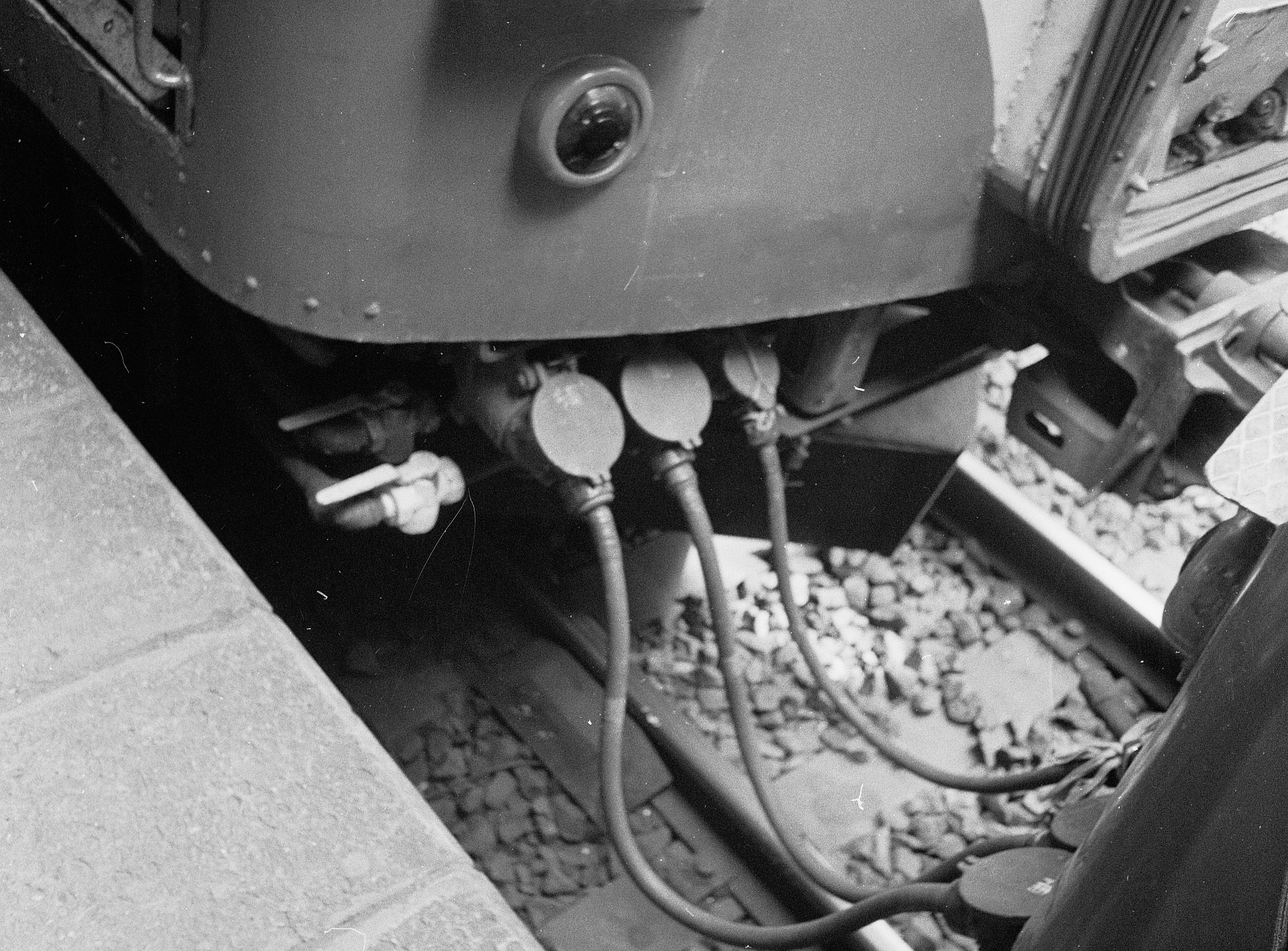 やはり中央西線経由で新潟地区にやってきた クハ68050 (蔵出し画像) - 省型旧形国電の残影を求めて