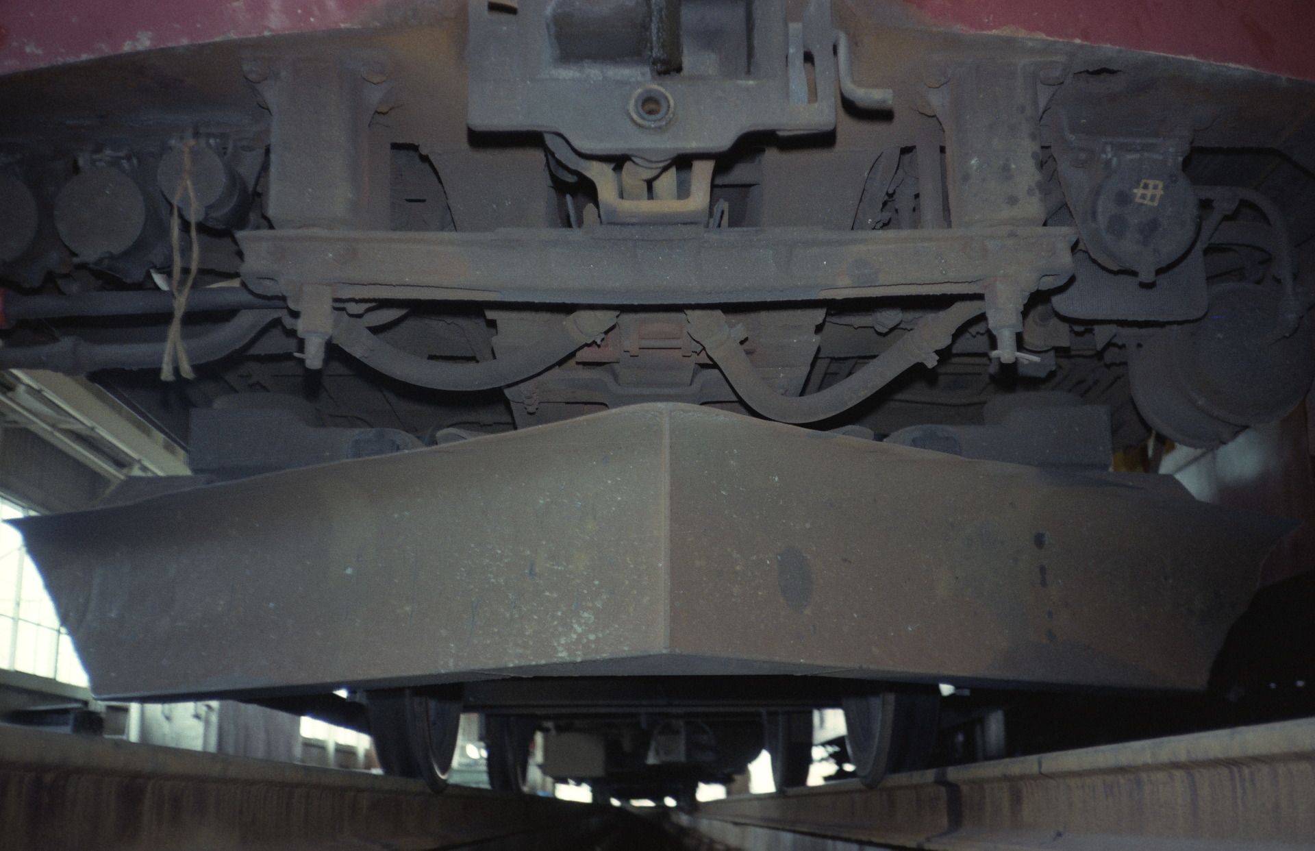 やはり中央西線経由で新潟地区にやってきた クハ68050 (蔵出し画像) - 省型旧形国電の残影を求めて