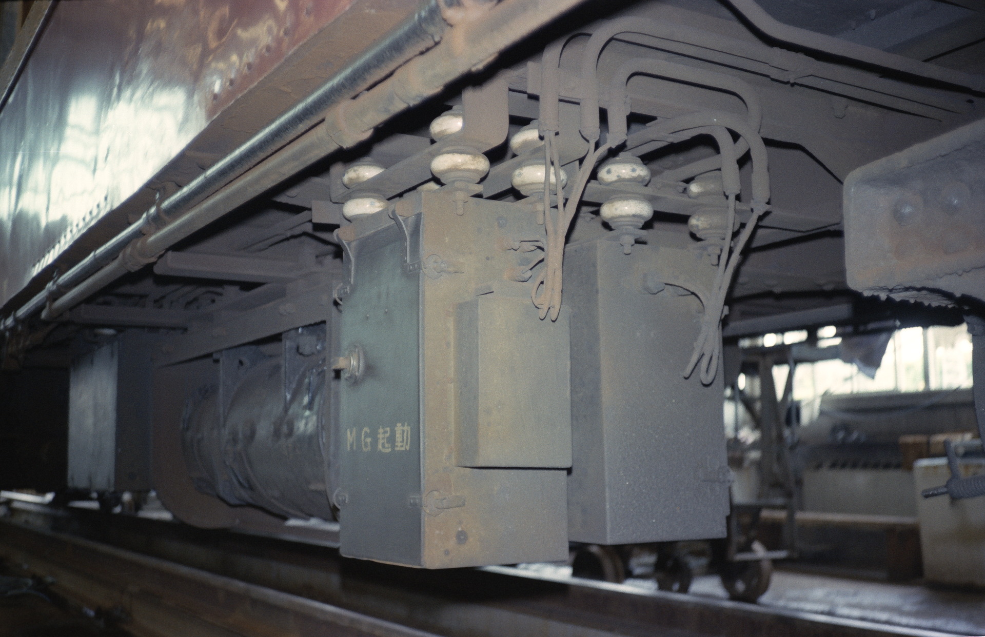 やはり中央西線経由で新潟地区にやってきた クハ68050 (蔵出し画像) - 省型旧形国電の残影を求めて