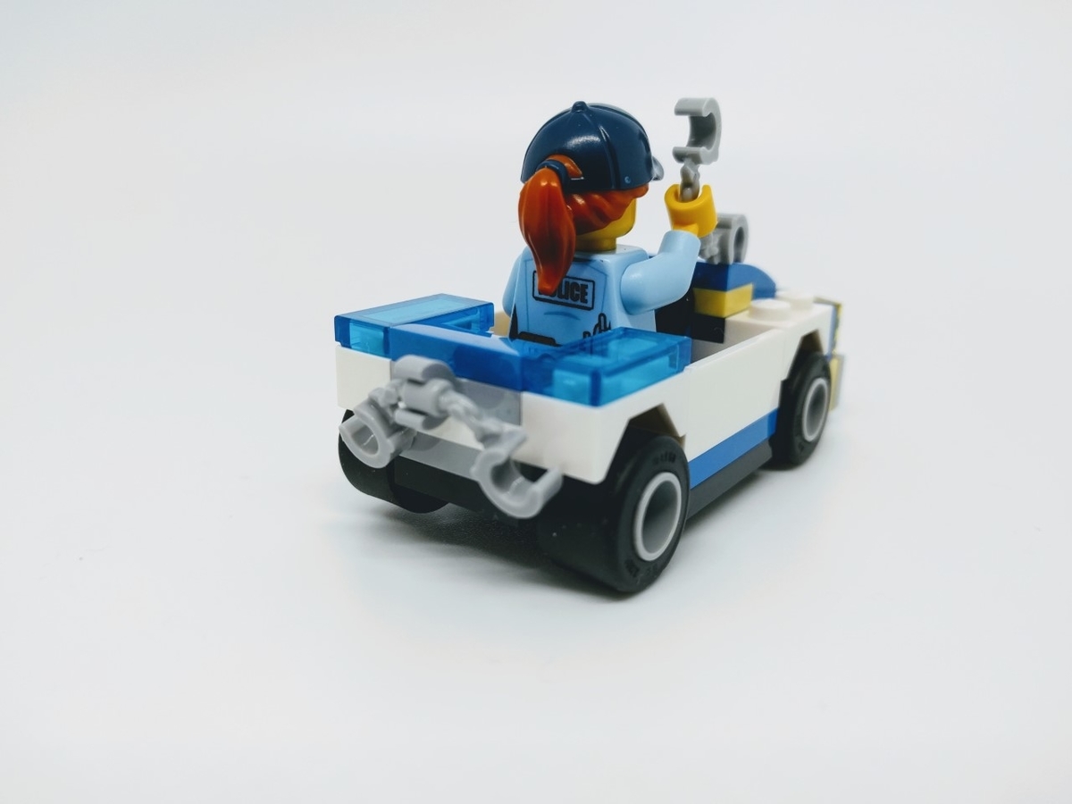 レゴ：LEGO 30366｜手錠を持った、ポニーテールの警察官。 - よう先生の日々