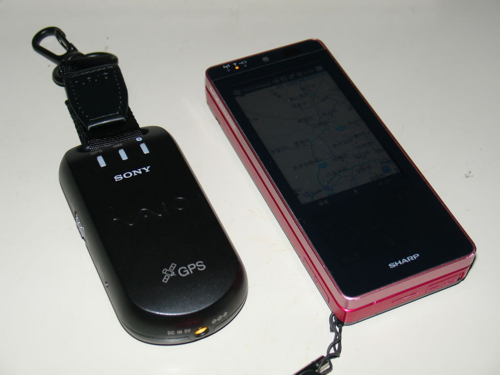 個別「SONYのVAIO type U(UX)専用Bluetooth GPSレシーバーとWILLCOM03（WS020SH）」の写真、画像 ...