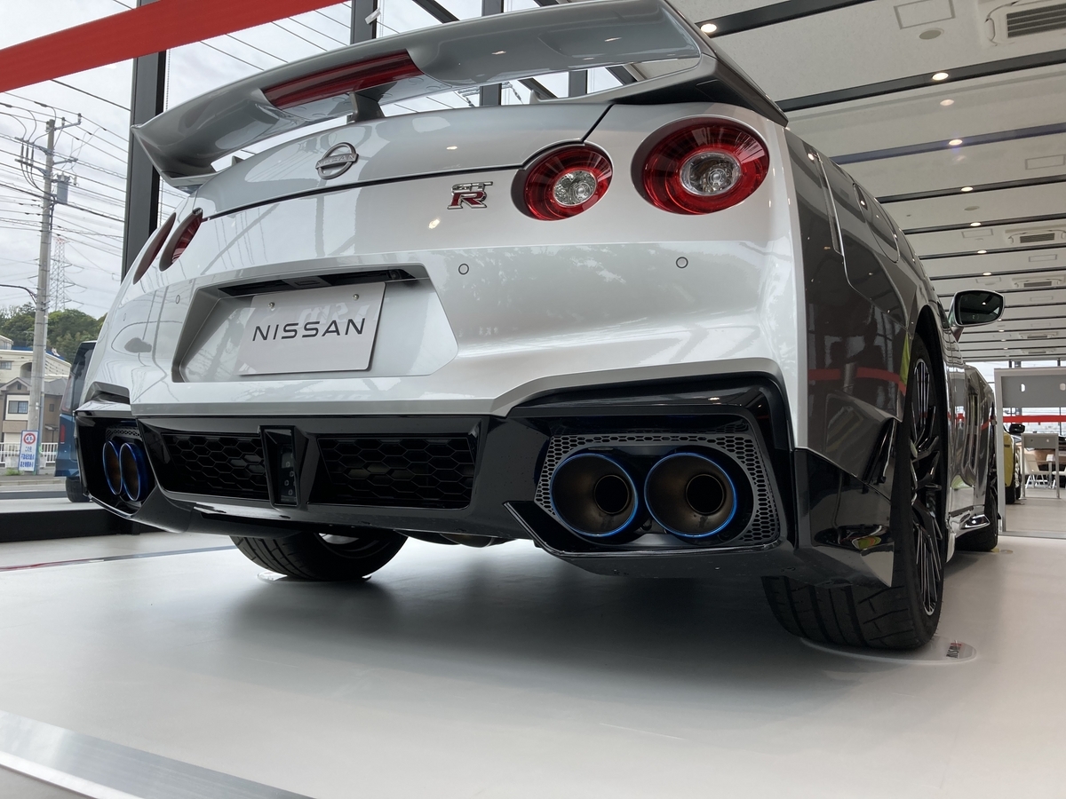 24年モデルのR35 - 博士とR33