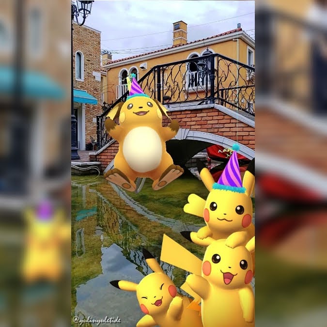 Party Hat Raichu and Party Hat Pikachus!【ポケモンGOAR写真】 - yuletide@blog