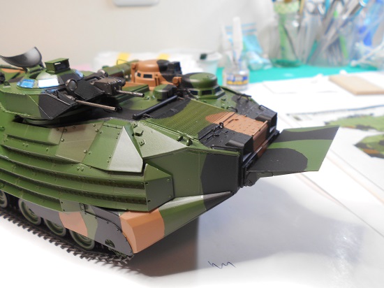 （42）「1/35 陸上自衛隊水陸両用車 AAV7A1」を作ります。もう少しで完成です。 - ずん♪の模型作りのブログ